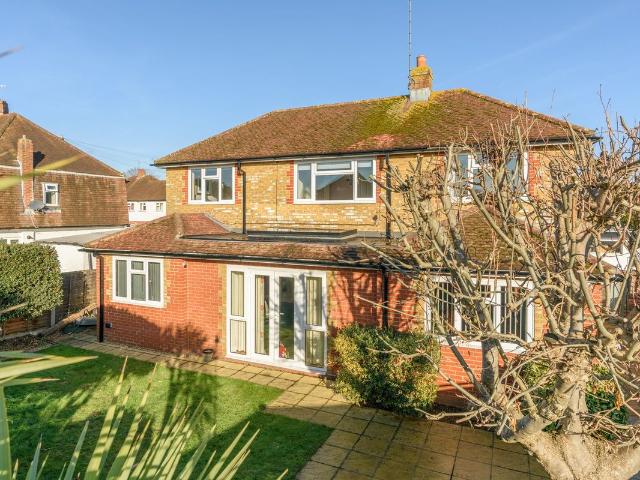 Florence Close, Walton On Thames KT12, 4 bed detached house to rent, £3,000 pcm | PrimeLocation