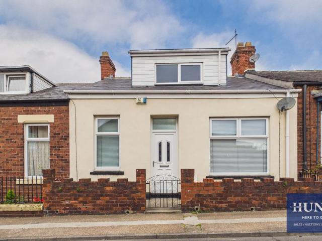 Florence Crescent, Southwick, Sunderland SR5, 3 bed terraced bungalow to rent, £825 pcm | PrimeLocation
