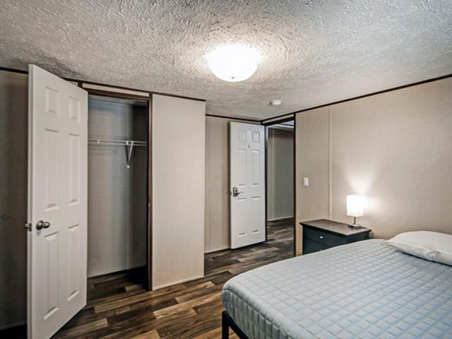 Florence House with Work Space Area. Spacious & Comfortable!