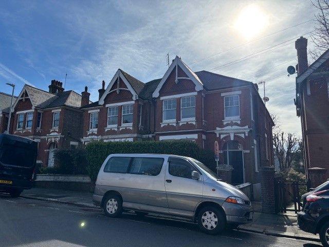 Florence Road, Brighton BN1, 1 bed flat to rent, £1,225 pcm | PrimeLocation