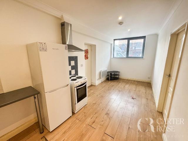 Florence Road, London SE14, 1 bed flat to rent, £1,275 pcm | PrimeLocation