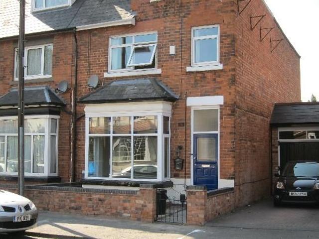 Florence Road, Sutton Coldfield B73, 2 bed flat to rent, £1,100 pcm | PrimeLocation