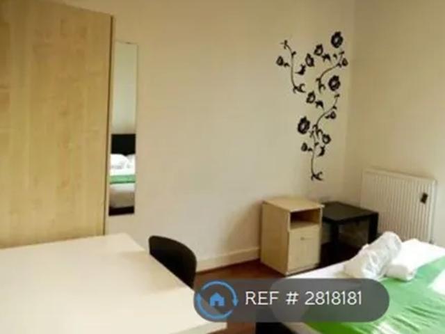 Florence Square, Bromley by Bow, London, E3 3FG, United Kingdom | Room for rent #166431636 | Rentberry