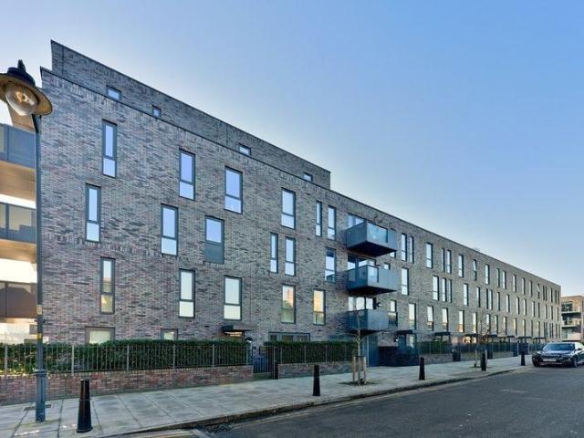 Flores Court, 20 Dongola Road, Stepney, London E1, 4 bed flat to rent, £3,705 pcm | PrimeLocation