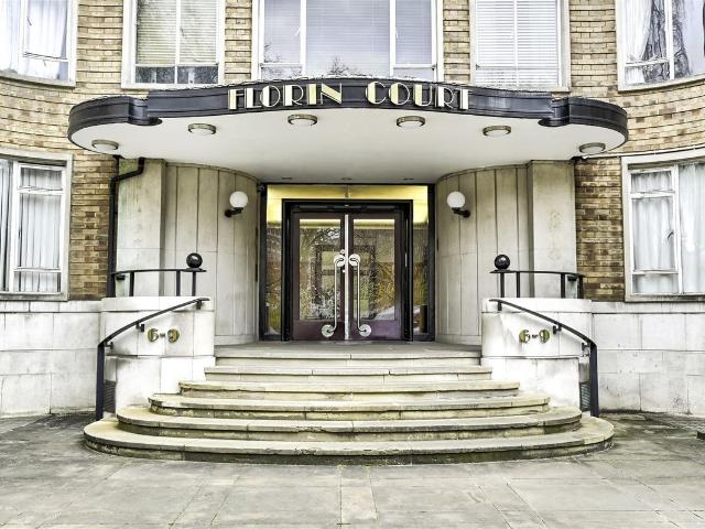 Florin Court, Charterhouse Square, London EC1M, Studio to rent, £1,600 pcm | PrimeLocation