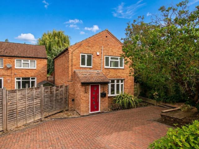 Florin Close, Pennyland, Milton Keynes MK15, 3 bed detached house to rent, £1,695 pcm | PrimeLocation