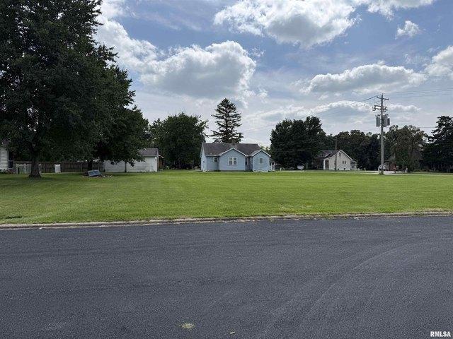 Floss Mar Ct, East Peoria, IL 61611