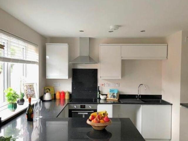 Flat, Melton Road, 4 Bedroom Apartment