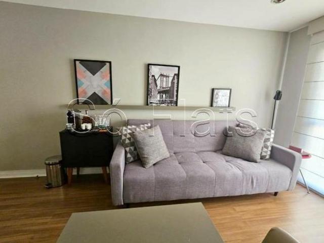 Apartamento 35m² à venda em Moema | Próx Ibirapuera, varanda e 1 vaga
