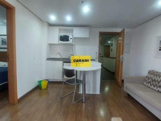 Flat Mobiliado com 1 Suíte, Frente, 1 Vaga — Centro de São Bernardo do Campo