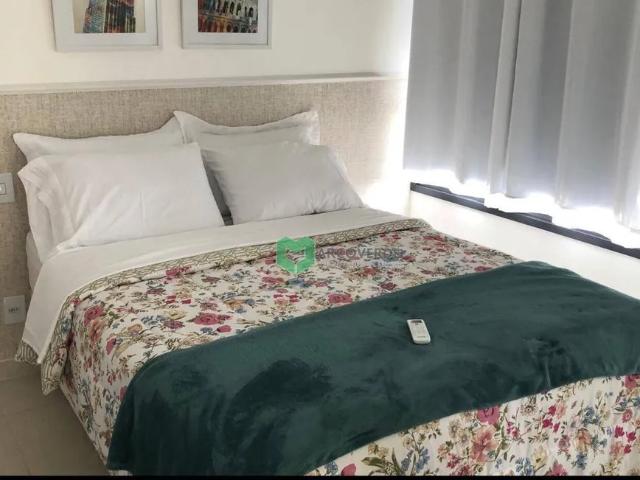 Flat mobiliado e equipado com 1 dormitório Fradique Coutinho Pinheiros