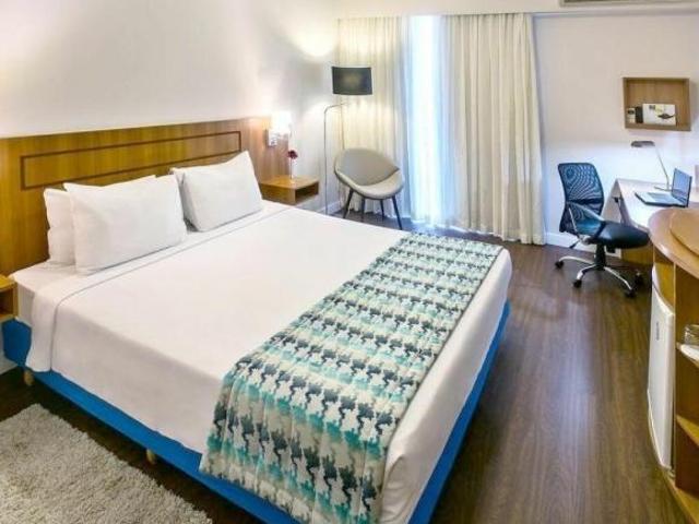 Flat mobiliado em Moema disponível para venda com 26m² e 01 vaga de garagem