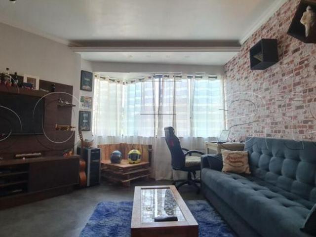 Flat no Morumbi com excelente localização para morar ou investir