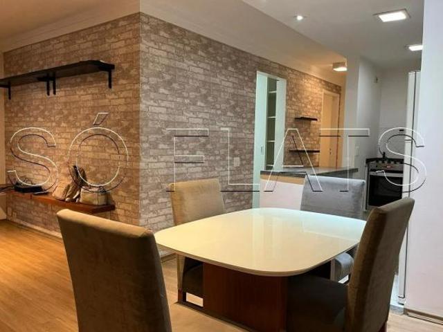 Flat no Itaim Bibi com 2 dormitórios, 65m² e 2 vagas de garagem disponível venda