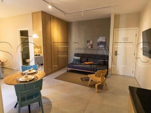 Flat no Itaim, entre a Av. Cidade Jardim e Faria Lima