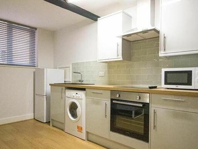 Flat, North Sherwood Street, Studio Flat For