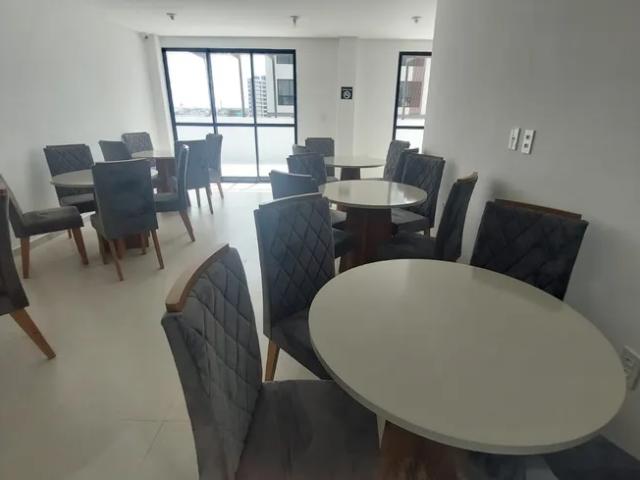 Flat novo com varanda frente rua moveis projetados 29m² bairro intermares