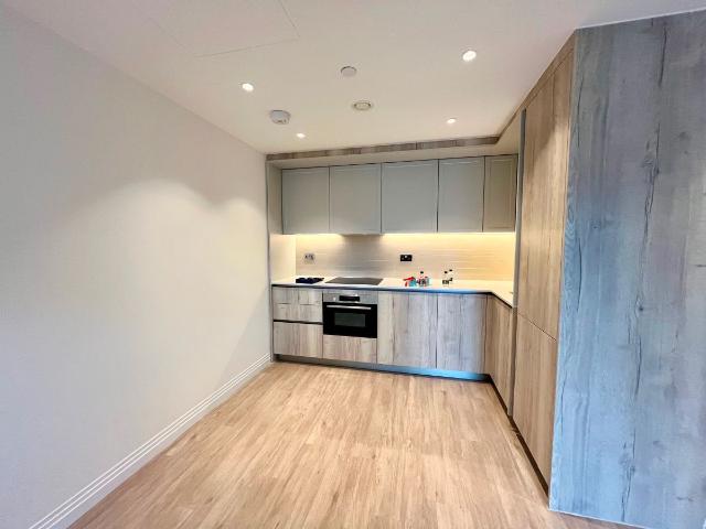 Flat Oval Villiage 10 Gasholder Place SE11, 1 bed flat to rent, £2,947 pcm | PrimeLocation