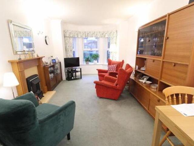 Flat Overdale, Hollins Lane, 2 Bedroom Retirement