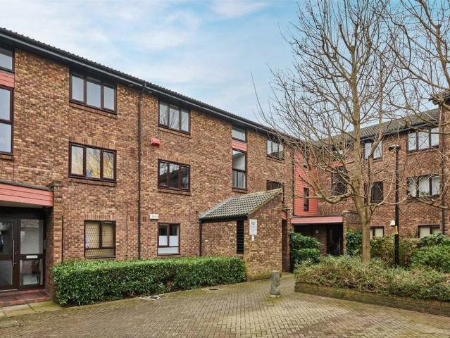 flat at Allendale Close, London