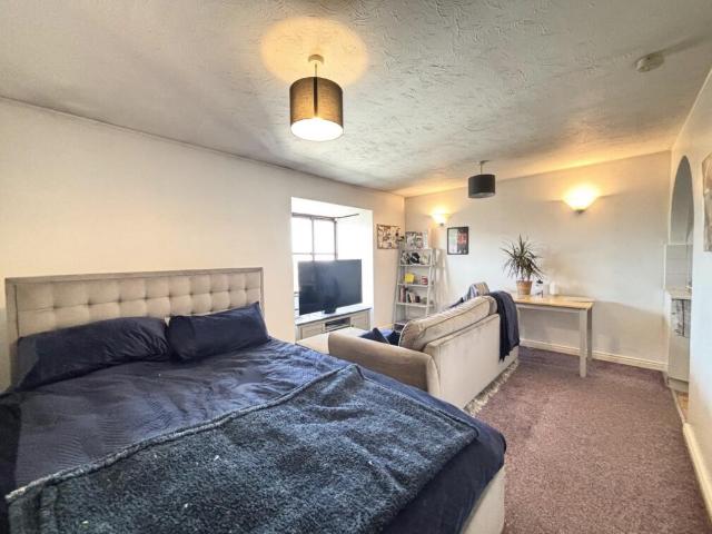 flat at Chalice Way, Dartford