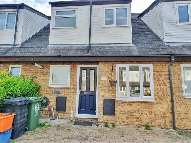flat at Charleston Avenue, Basildon