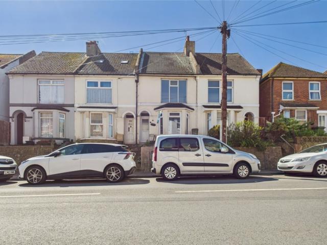 flat at Cheriton High Street, Folkestone and Hythe District