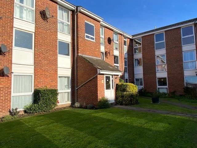 flat at Clyfton Close, Broxbourne