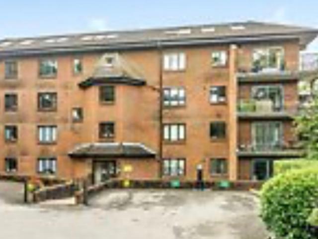 flat at Dorin Court, Caterham