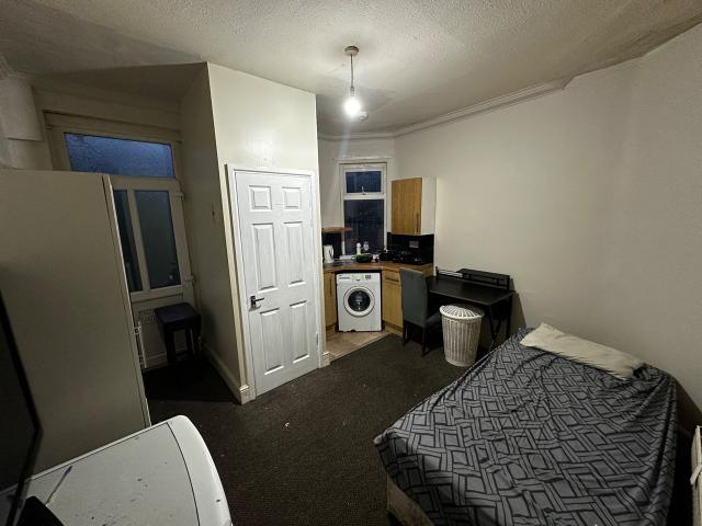 flat at Elder Grove, Wakefield