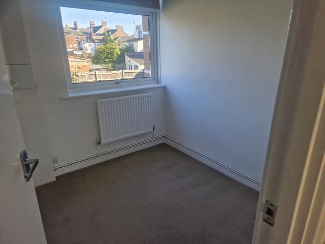 flat at Elmhurst Road, Aylesbury