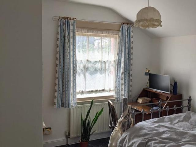 flat at Felix Road, Bristol