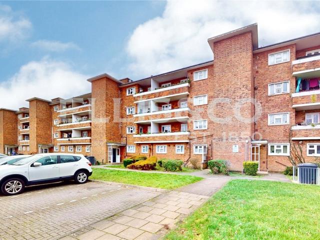 flat at Gauntlett Court, London