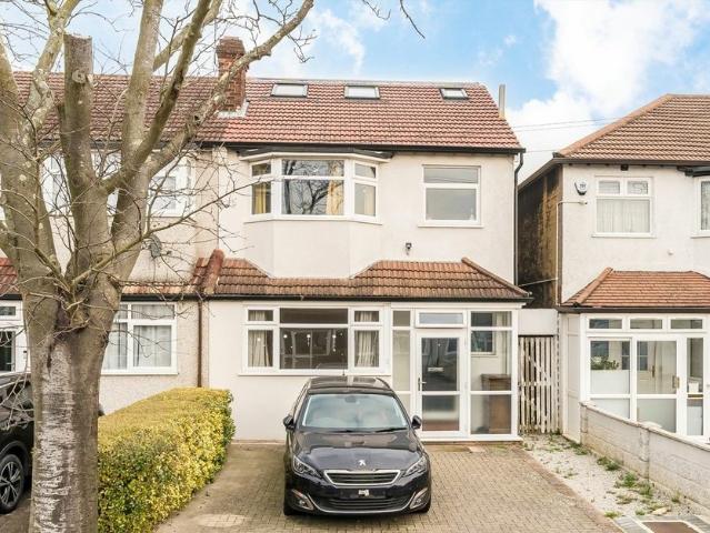 flat at Glenister Park Road, London