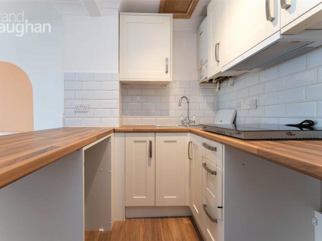 flat at Kensington Gardens, Brighton