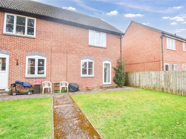 flat at Lancaster Close, Thatcham