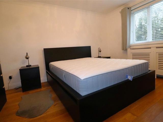 flat at London Road, Dartford