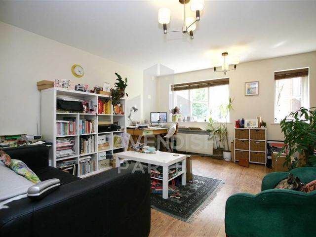 flat at Pickard Close, London