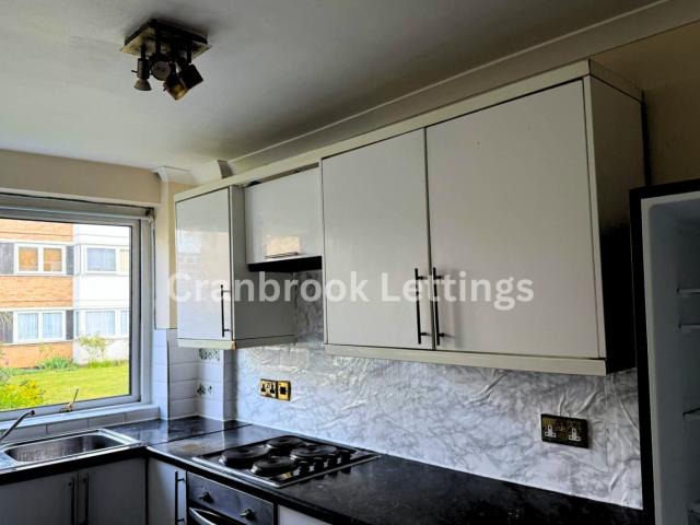 flat at Queenswood Gardens, London