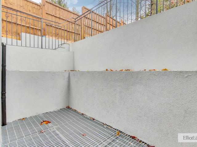 flat at Sudbury Court Road, London
