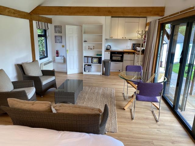 flat at Salisbury Road, Coombe Bissett