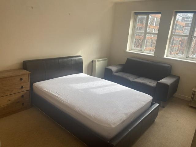 flat at Turlow Court, Leeds
