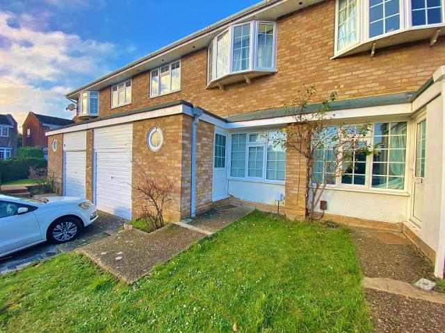 flat at The Chase, Guildford