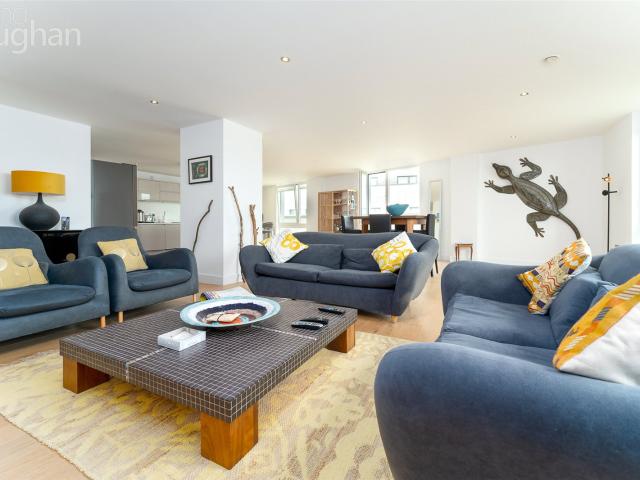 flat at Victory Mews, Roedean