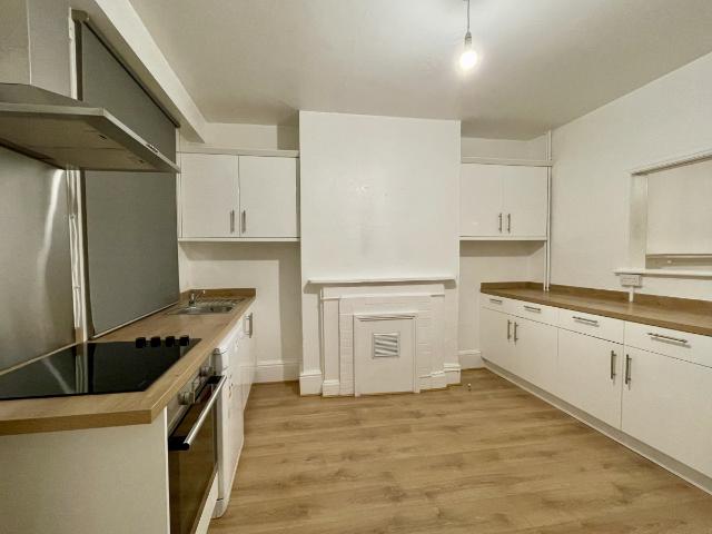 flat at Wincheap, Canterbury