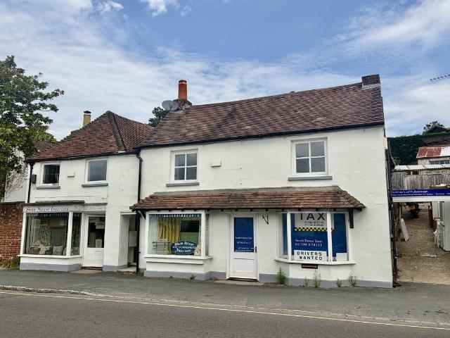Flat At 64 Lower Street, Pulborough, West Sussex RH20, 3 bed flat to rent, £1,325 pcm | PrimeLocation