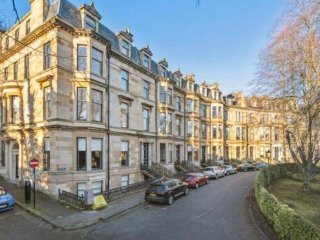 Flat Athole Gardens, Dowanhill, 2 Bedroom Flat