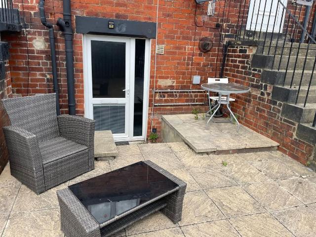 Flat, Austhorpe Road, Leeds LS15, 1 bed flat to rent, £700 pcm | PrimeLocation