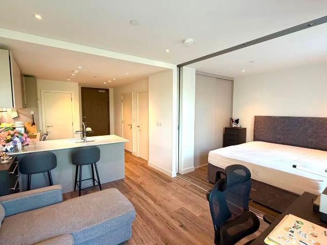 Flat, Azure House, Brook Road, London N8, 1 bed flat to rent, £1,800 pcm | PrimeLocation