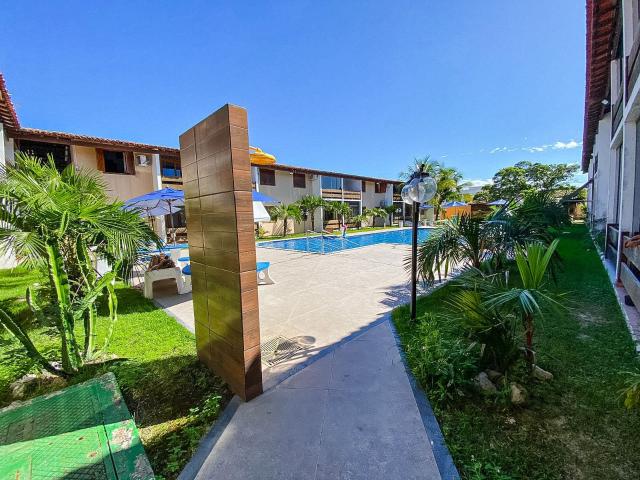 Flat a 100m da praia de Taperapuã, com piscina e portaria 24hrs